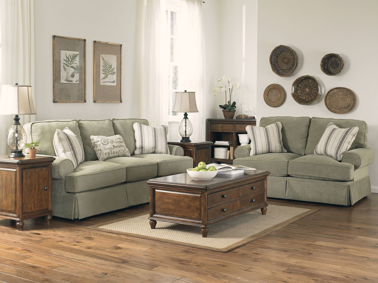 20 Great Small Couches For Your Living Room 20 Great Small Couches For Your Living Room
