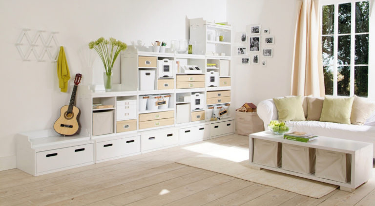 20 Living Room Designs With Great Storage Space