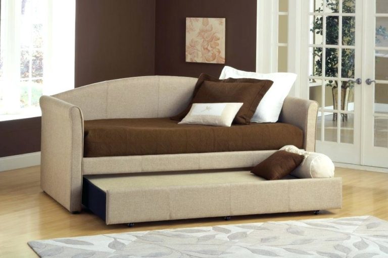 What is a Daybed Couch and How Can it Best be Used?