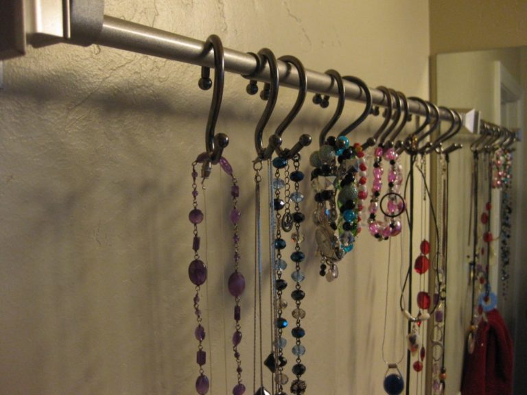 20 Ways You Never Thought of Using a Shower Rod