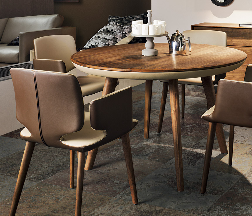 10 Perfect Types of Dining Room Tables for a Small Area