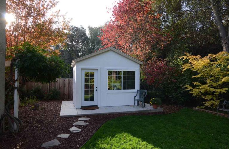 20 Awesome Backyard Office Shed Ideas