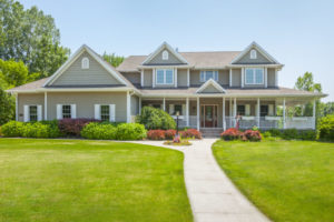 The Characteristics That Define a Colonial House