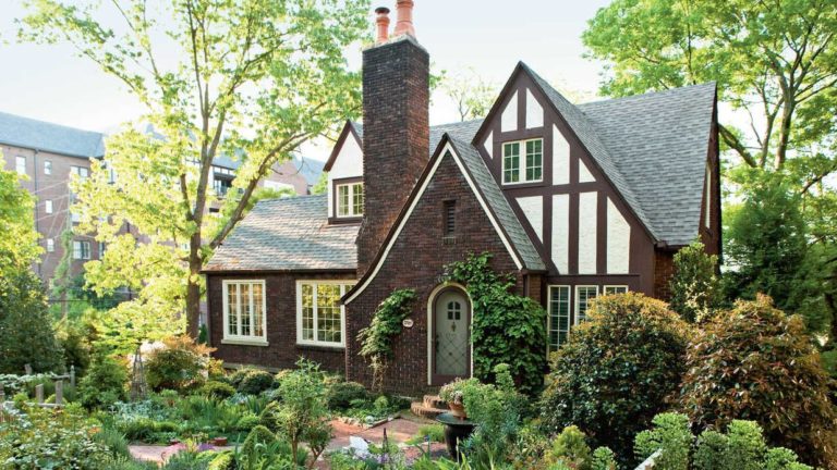 The Characteristics That Define an English Tudor Home
