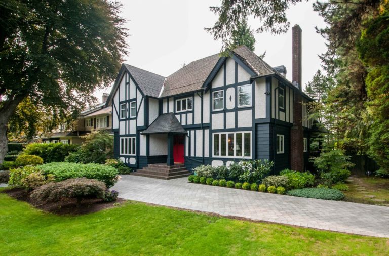 The Characteristics That Define an English Tudor Home