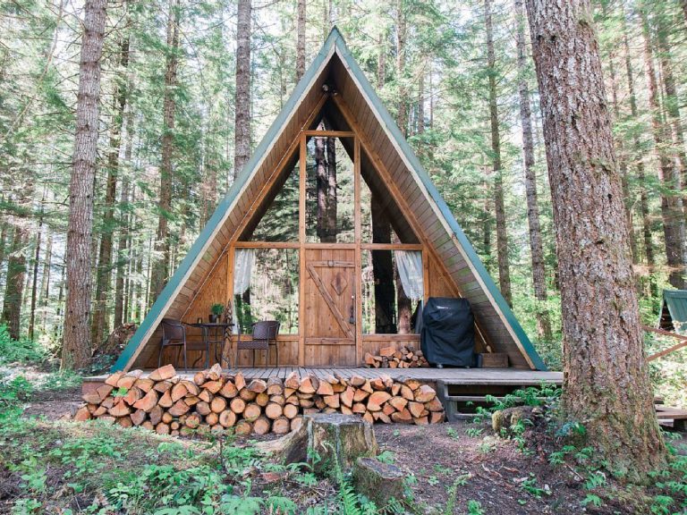 20 Gorgeous A-Frame Cabin Designs