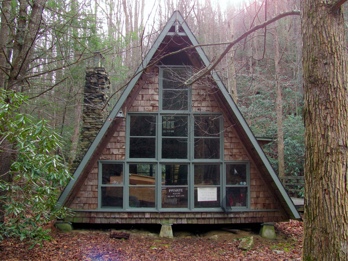 20 Gorgeous A-Frame Cabin Designs