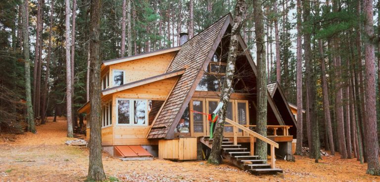 20 Gorgeous A-Frame Cabin Designs
