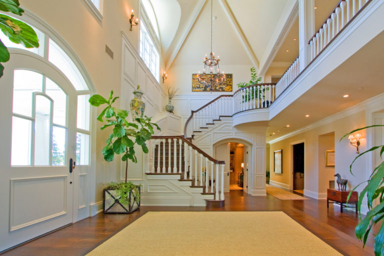 20 Awesome Tropical Style Foyer Ideas